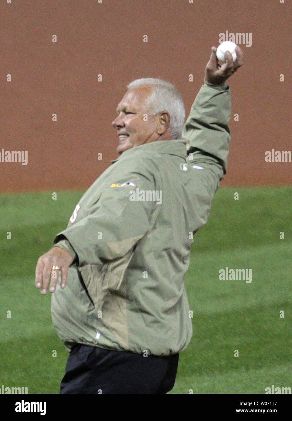 Former St. Louis Cardinals pitcher Bob Forsch, shown in this October 28 ...