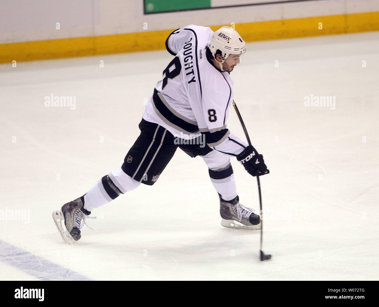 Drew doughty hi-res stock photography and images - Alamy