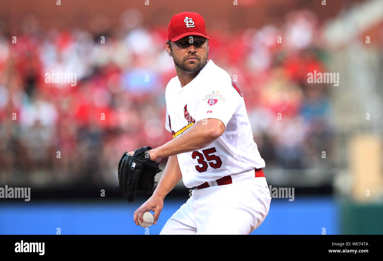 St. Louis Cardinals starting pitcher Jake Westbrook delivers a pitch to ...