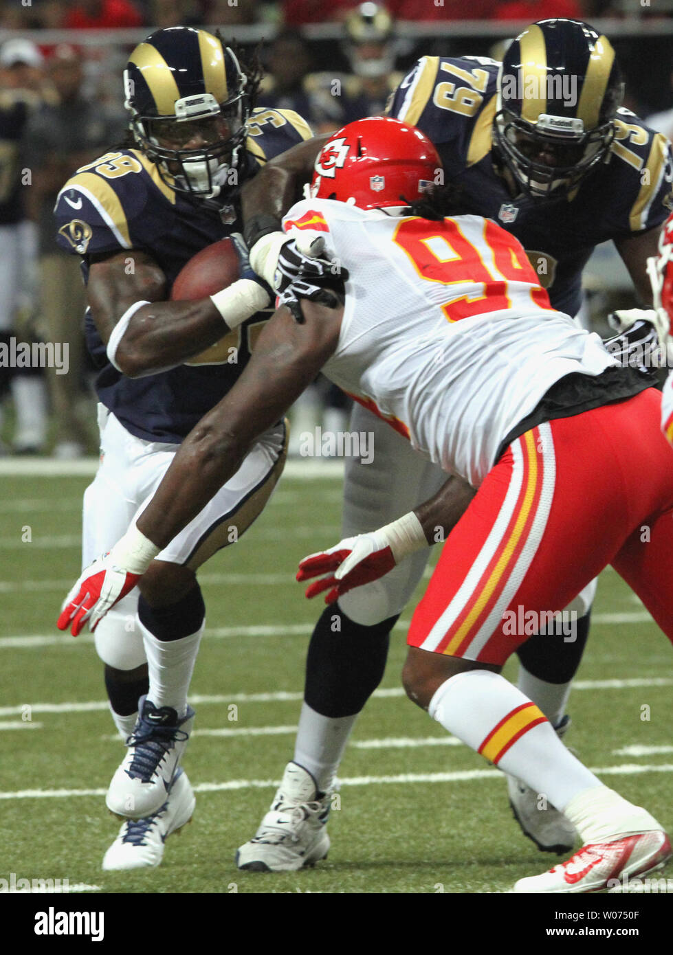 St. Louis Rams running back Steven Jackson (39) follows the block of ...