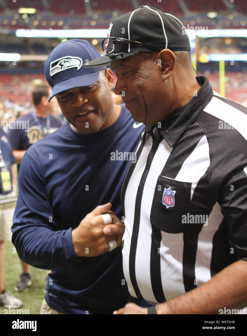 Seattle Seahawks coach Sherman Smith welcomes back NFL official Mark ...