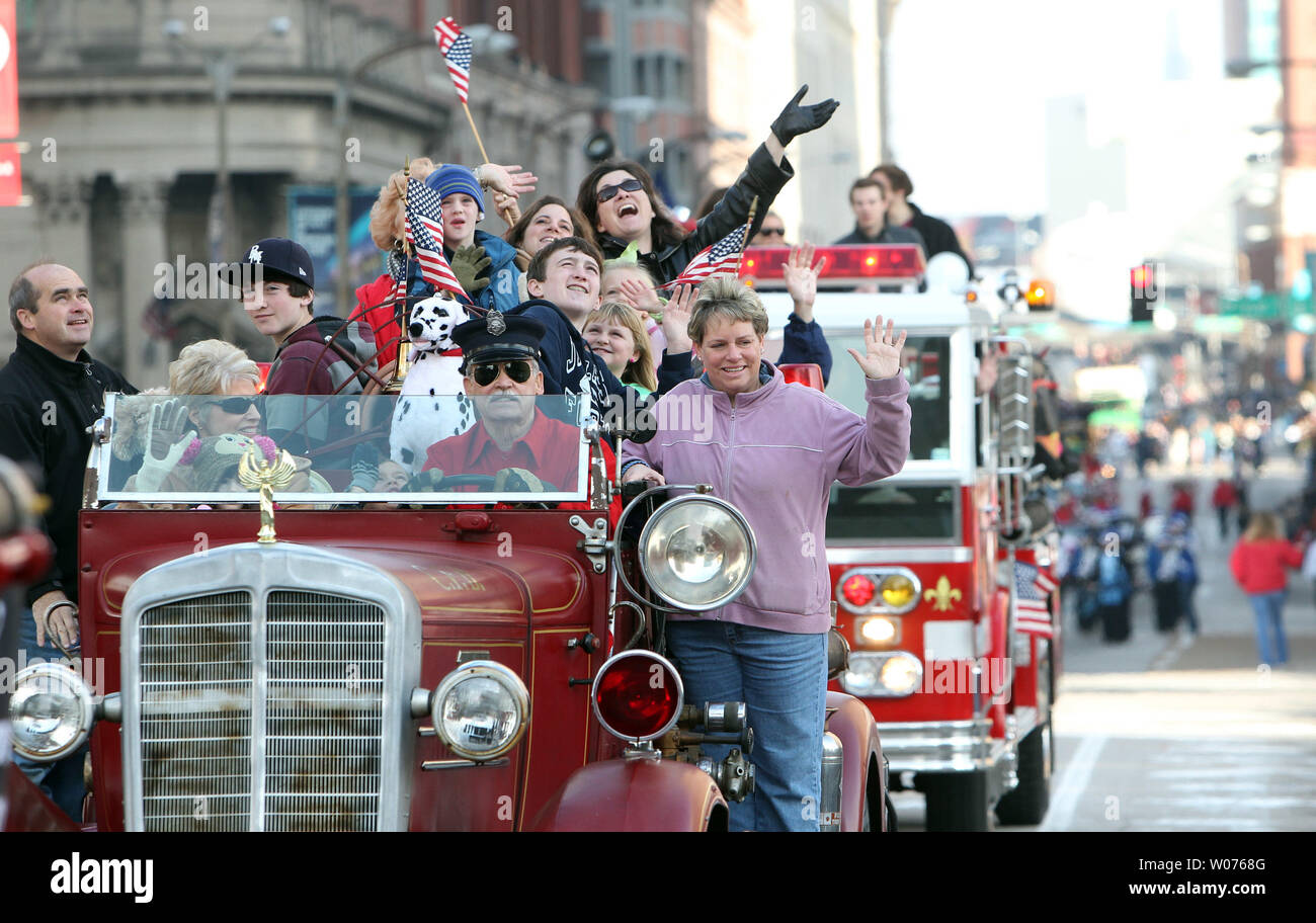Firetruck in a parade hi-res stock photography and images - Alamy