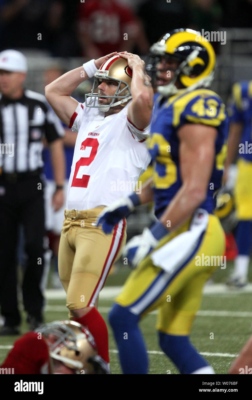 San francisco 49ers helmet hi-res stock photography and images - Alamy