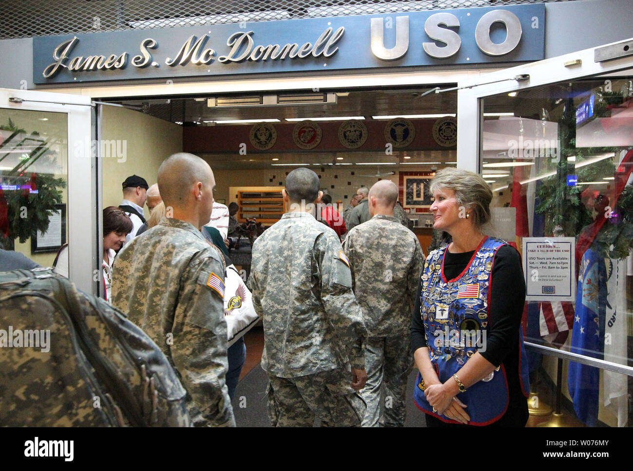 Uso soldiers 2012 hi-res stock photography and images - Alamy