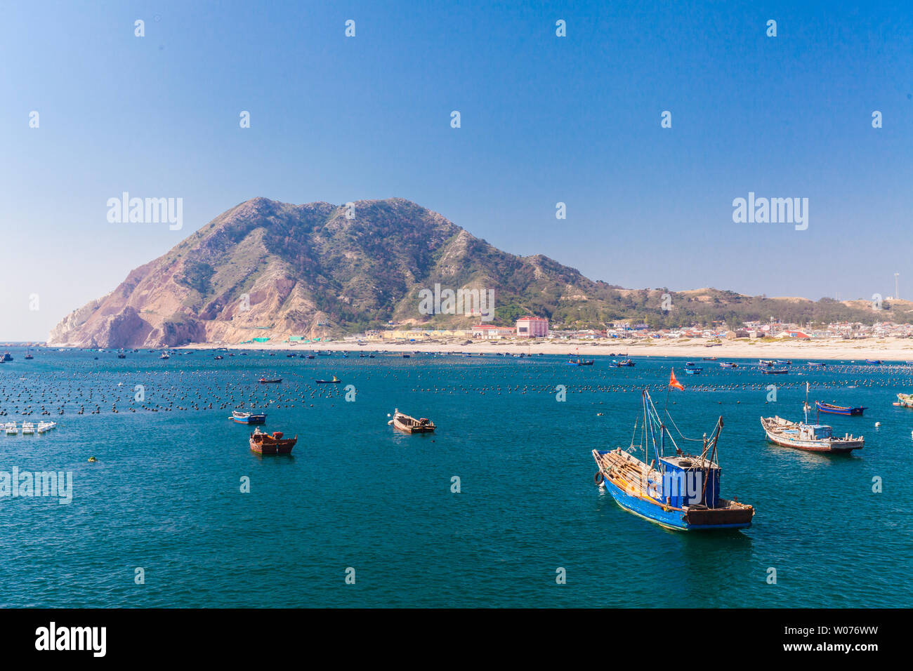 Penglai sea hi-res stock photography and images - Alamy