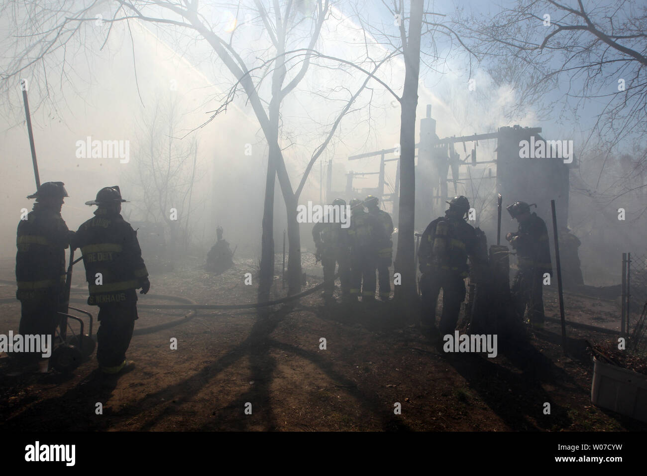 Two story structure hi-res stock photography and images - Alamy