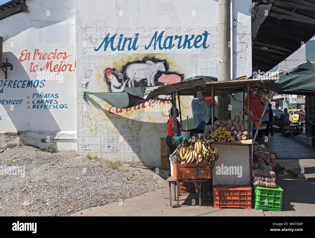 Panama market fruit hi-res stock photography and images - Alamy