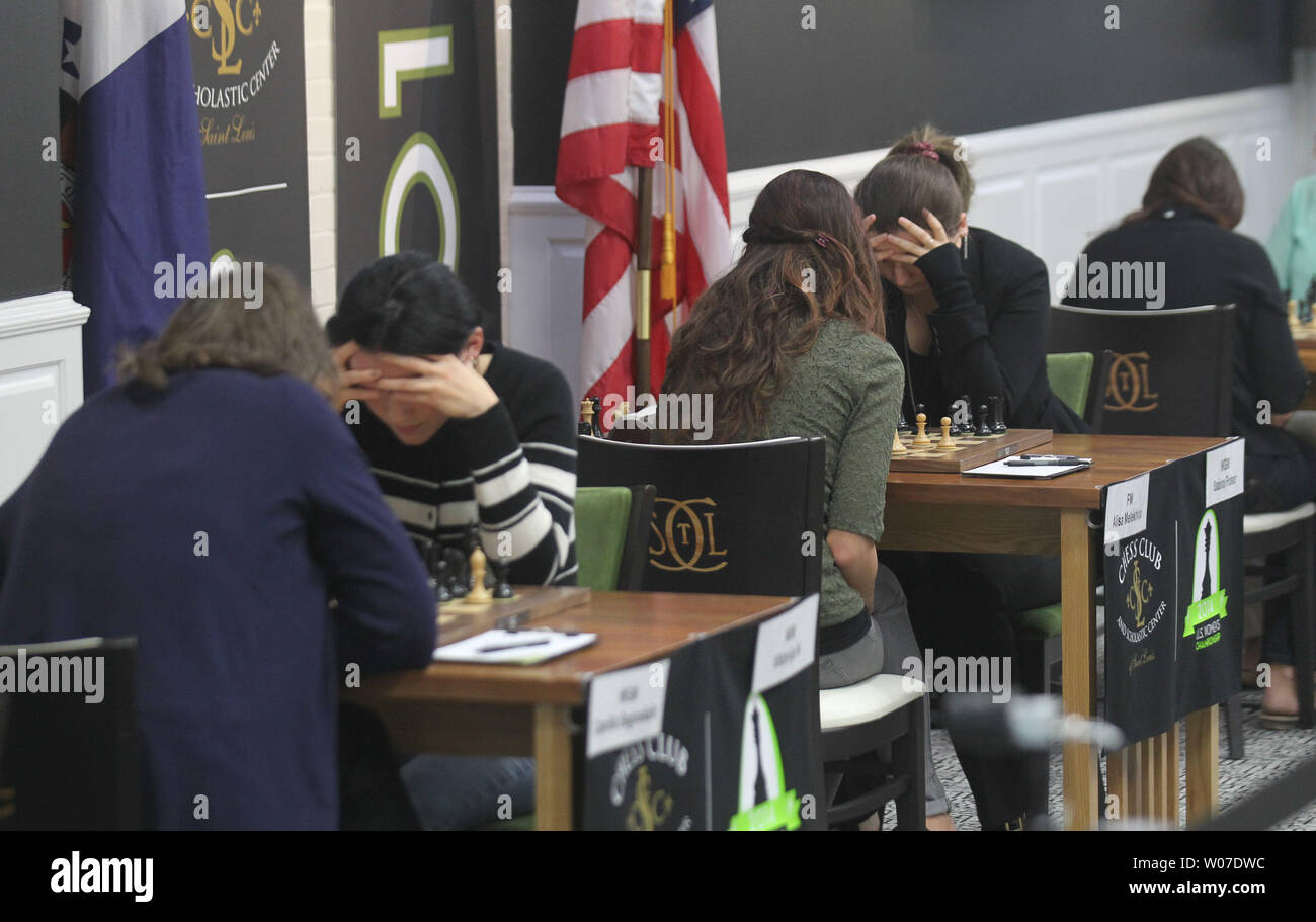 Chess grandmasters hi-res stock photography and images - Alamy
