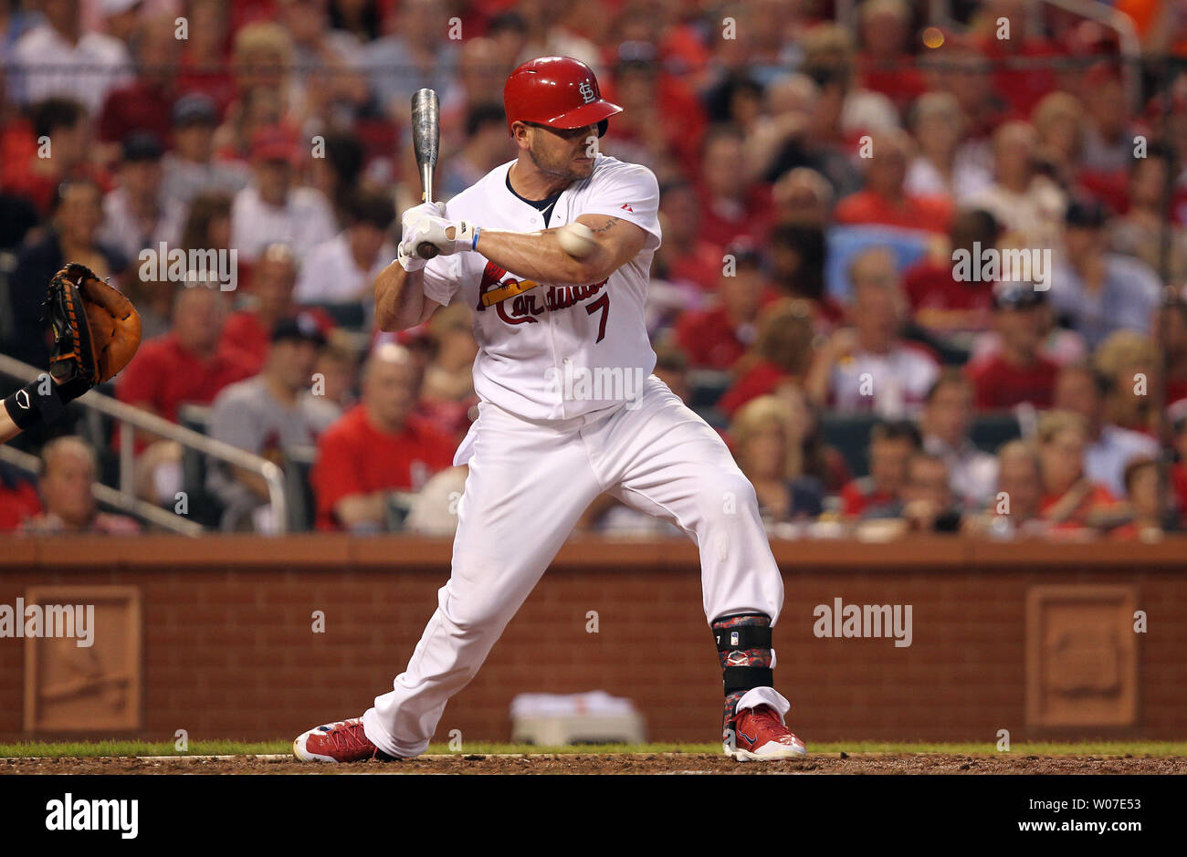 St. Louis Cardinals Matt Holliday is hit by a pitch from Arizona ...