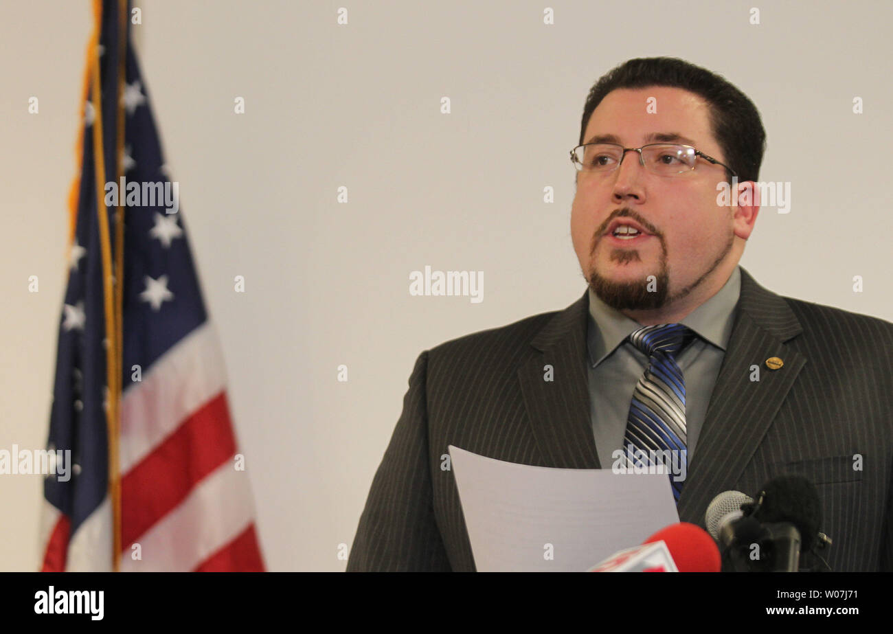 James knowles hi-res stock photography and images - Alamy