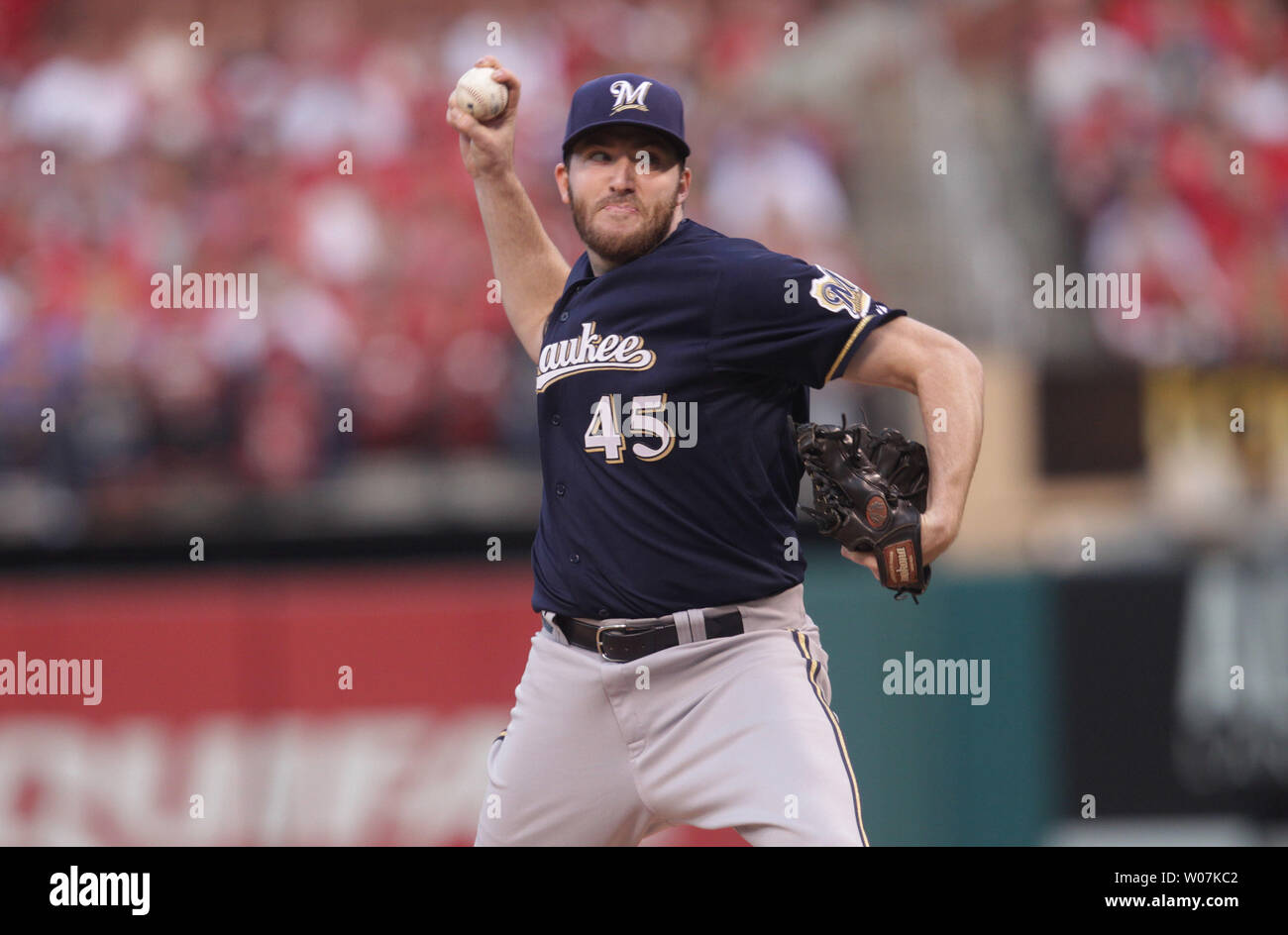 Milwaukee Brewers starting pitcher Tyler Cravy delivers a pitch to the ...