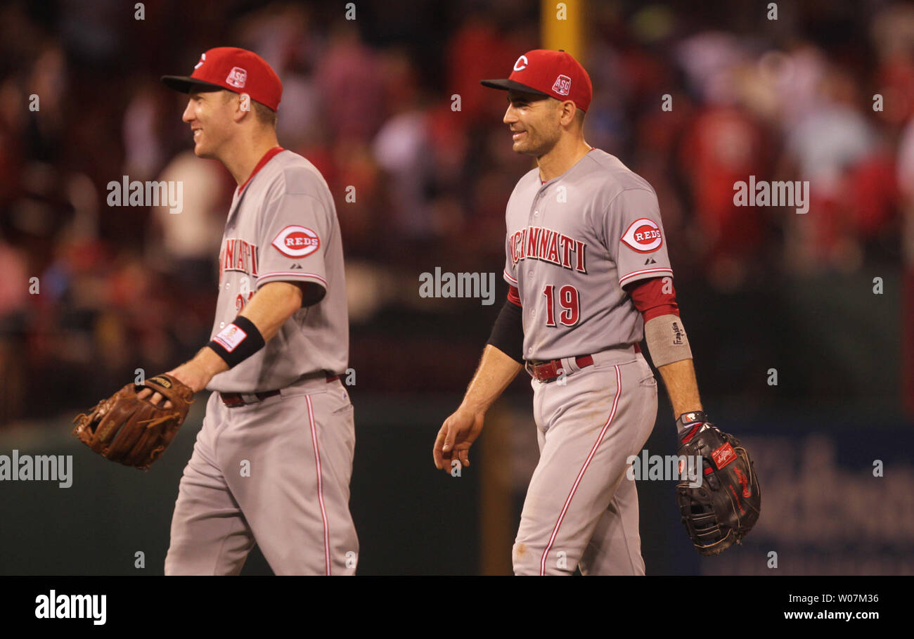 Cincinnati Reds Joey Votto (R) and Todd Frazier walk off the field ...