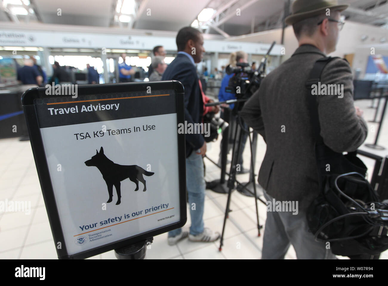 Explosives detection hi-res stock photography and images - Alamy
