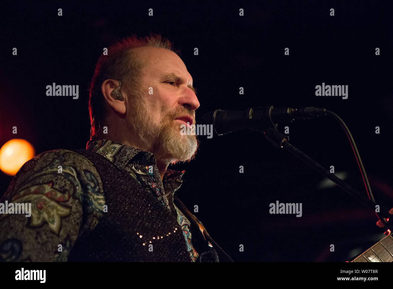 Australian rock band men work hi-res stock photography and images - Alamy