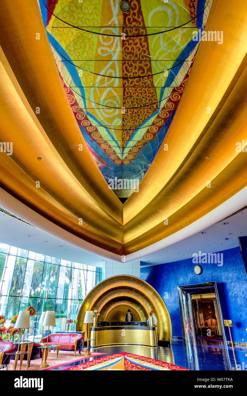 Sailing marks hi-res stock photography and images - Alamy