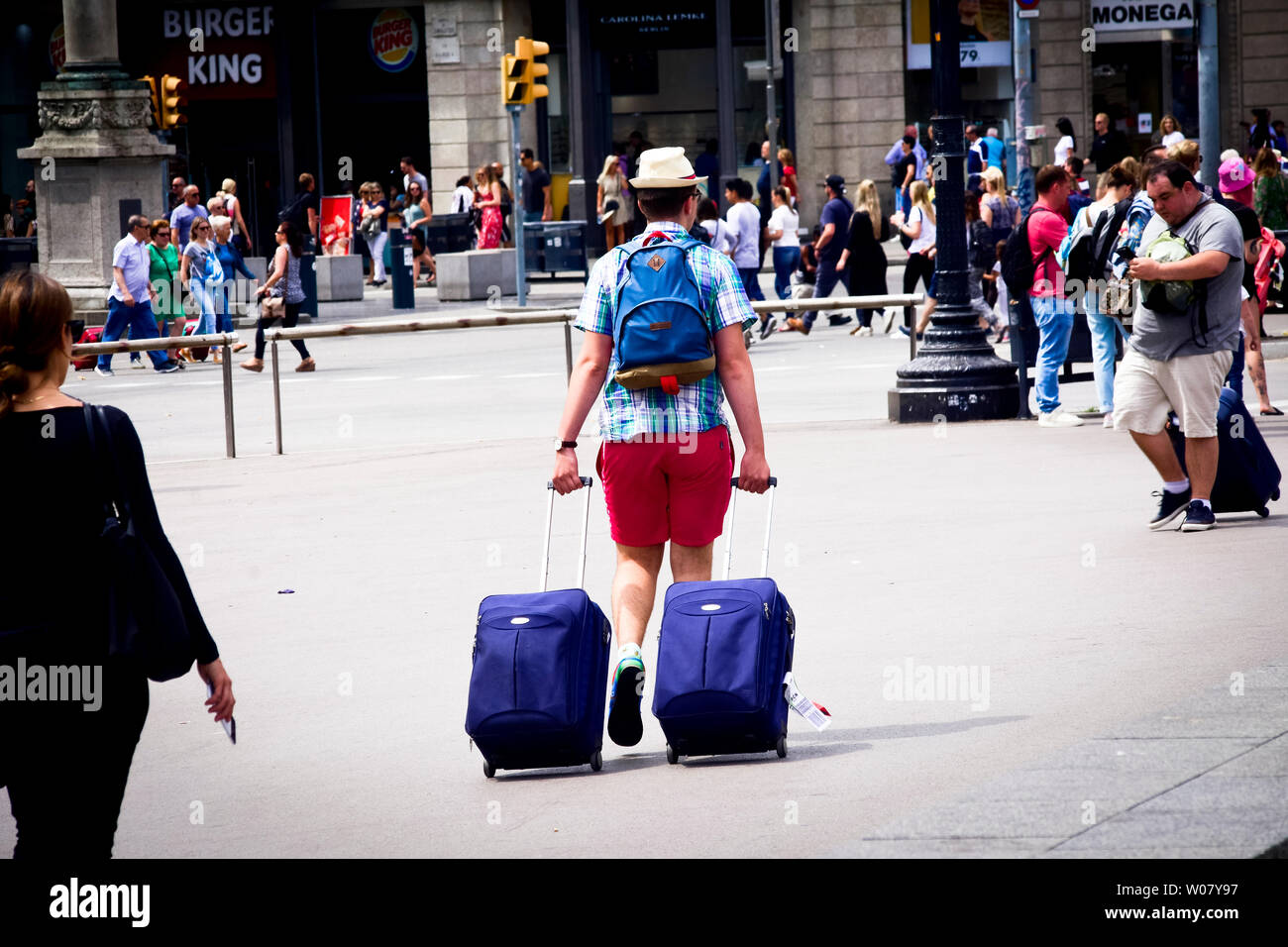 Man dragging woman hi-res stock photography and images - Alamy