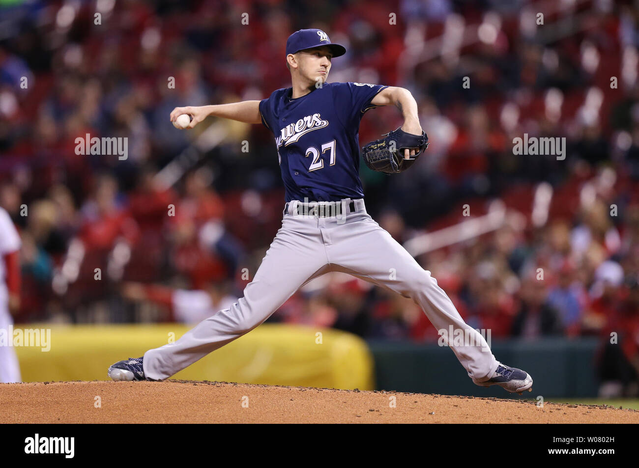 Milwaukee Brewers starting pitcher Zach Davies delivers a pitch to the ...