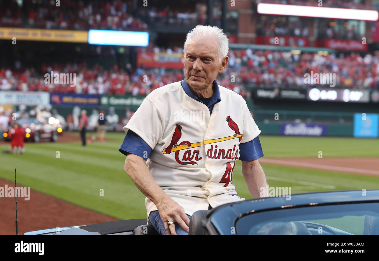 Former St. Louis Cardinals pitcher Ray Washburn rides in a convertable ...
