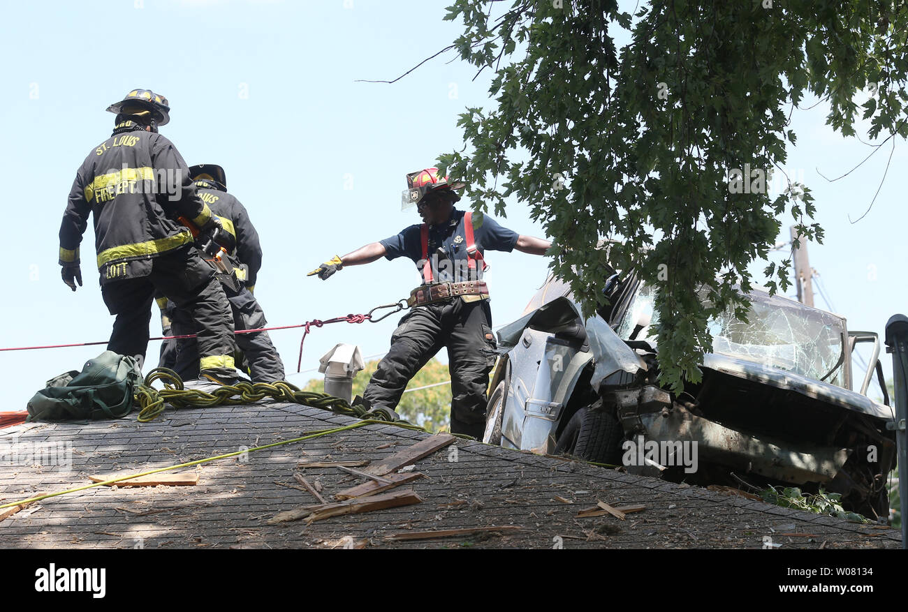 St louis fire rescue 2 hi-res stock photography and images - Alamy