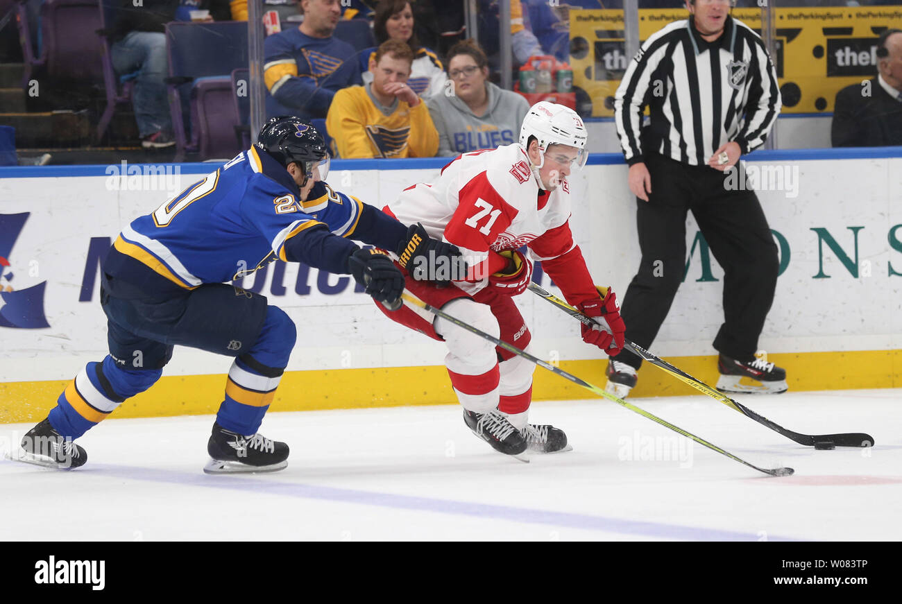 St. Louis Blues Alexander Steen tries to slow Detroit Red Wings Dylan ...