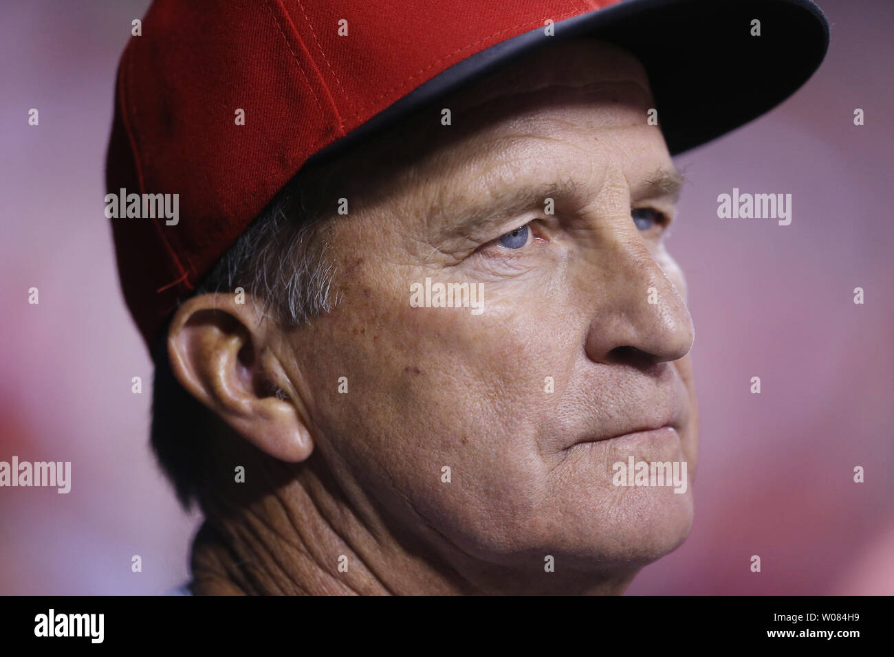 Cincinnati Reds new manager Jim Riggleman watches his team take on the ...