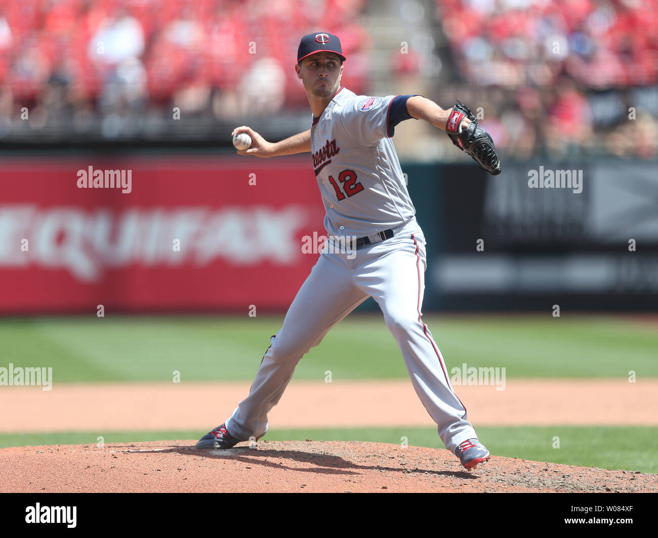 Minnesota Twins starting pitcher Jake Odorizzi delivers a pitch to the ...