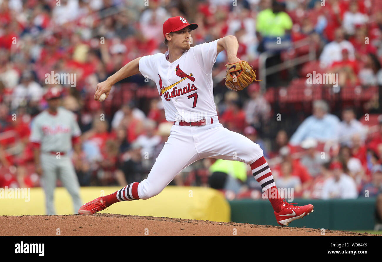 St. Louis Cardinals starting pitcher Luke Weaver delivers a pitch to ...