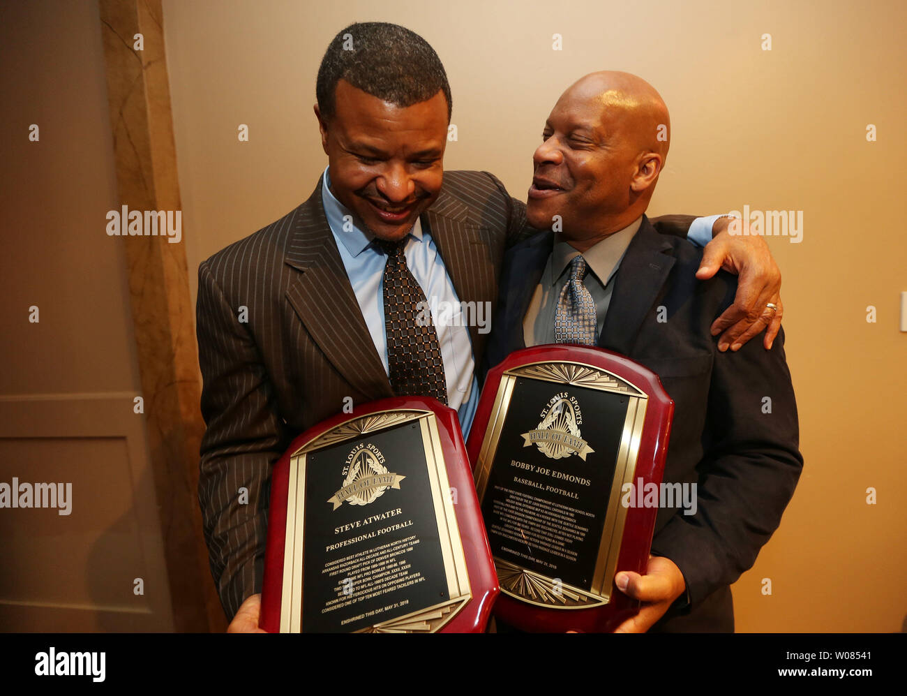 Former Denver Broncos Steve Atwater (L) and former Seattle Seahawks ...
