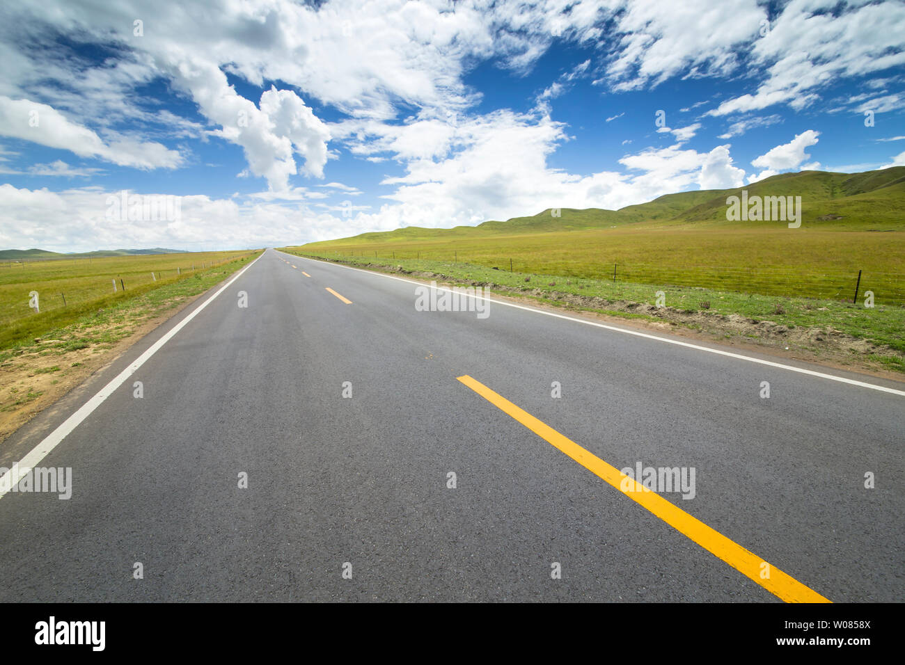 Qinghai map hi-res stock photography and images - Alamy