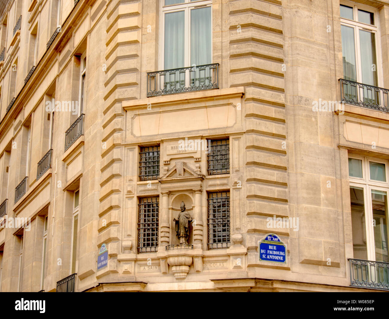Rue faubourg saint antoine hi-res stock photography and images - Alamy