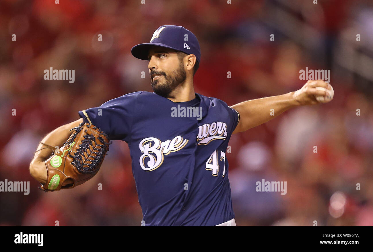 Milwaukee Brewers starting pitcher Gio Gonzalez delivers a pitch to the ...