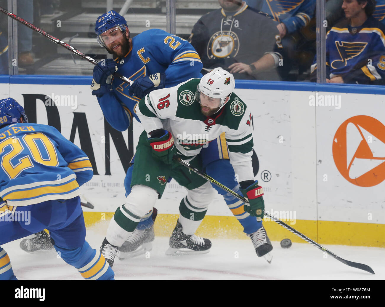 Minnesota Wild Jason Zucker and St. Louis Blues Alex Pietrangelo tie up ...