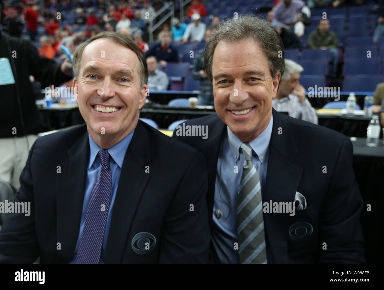 Sportscasters hi-res stock photography and images - Alamy