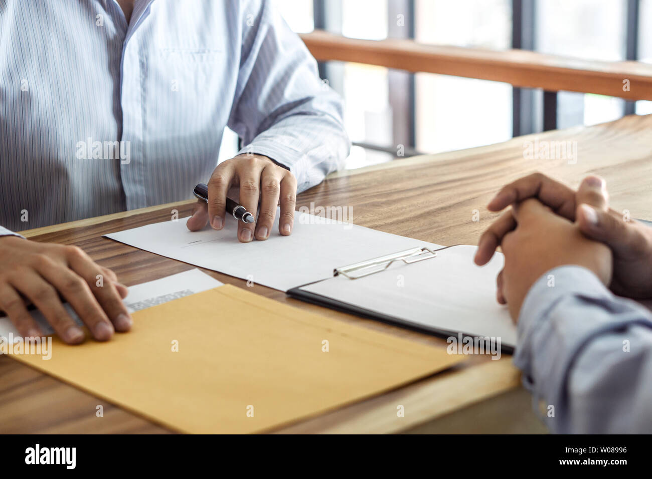 Contract agreement hi-res stock photography and images - Alamy