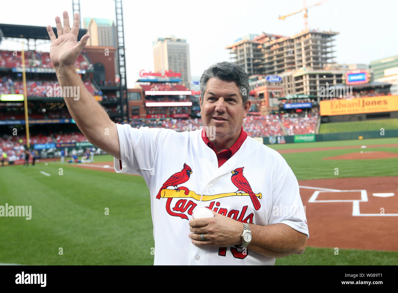 Gold cardi hi-res stock photography and images - Alamy