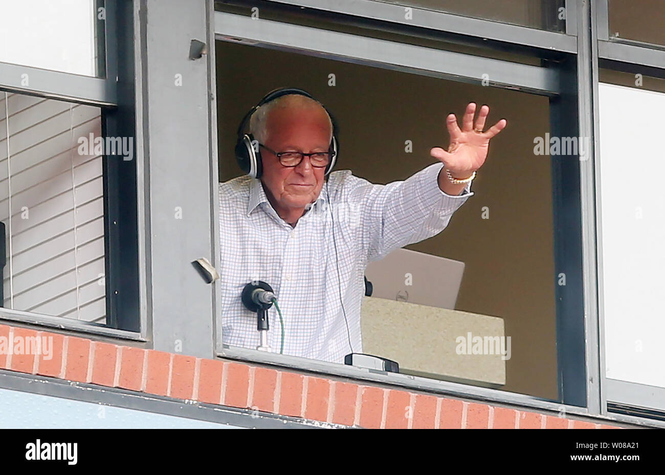 Baseball broadcaster booth hi-res stock photography and images - Alamy