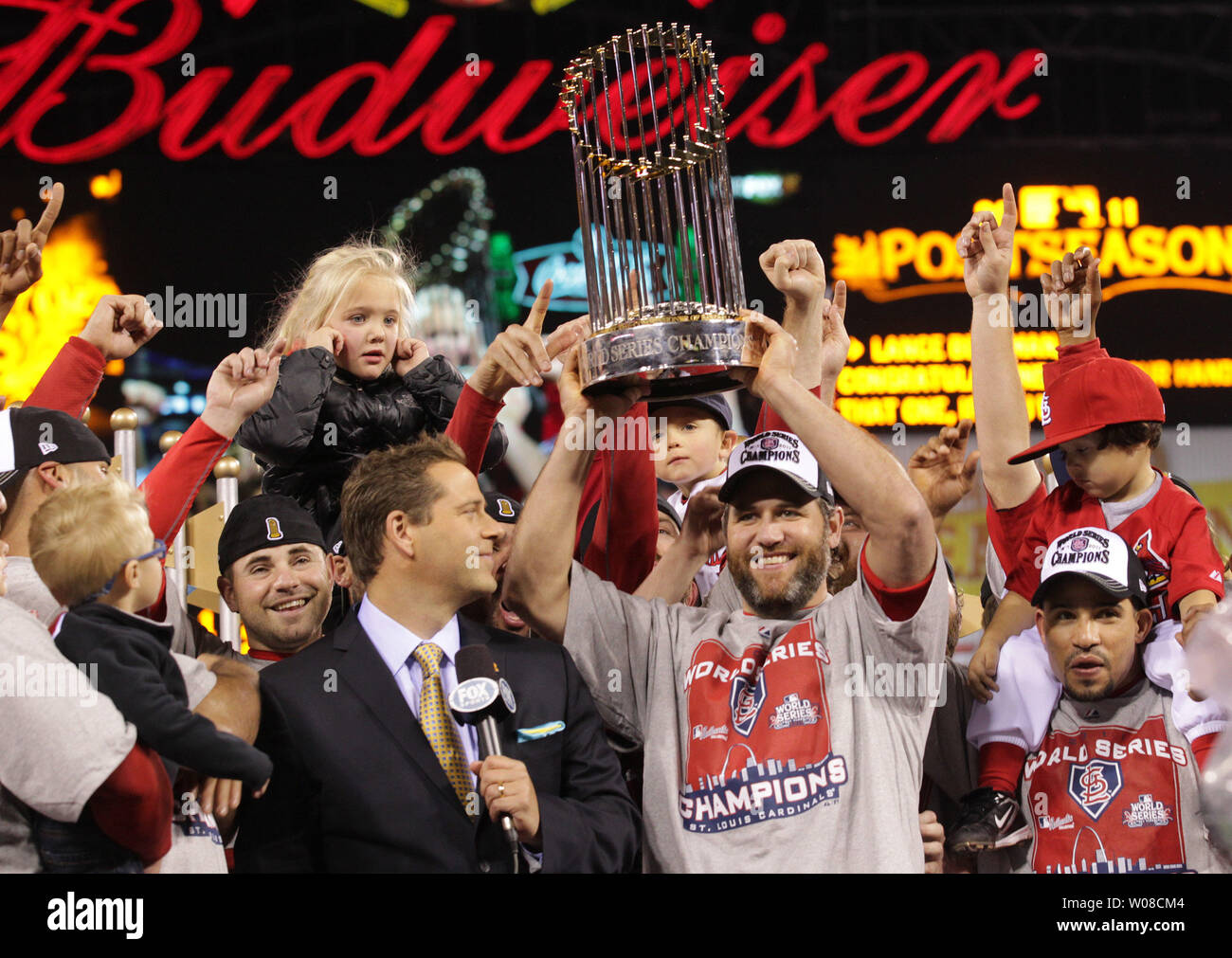 Mlb world series 2011 trophy hi-res stock photography and images - Alamy