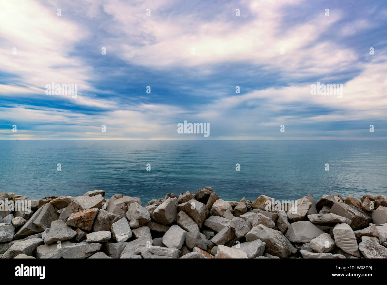 Stone dam hi-res stock photography and images - Alamy