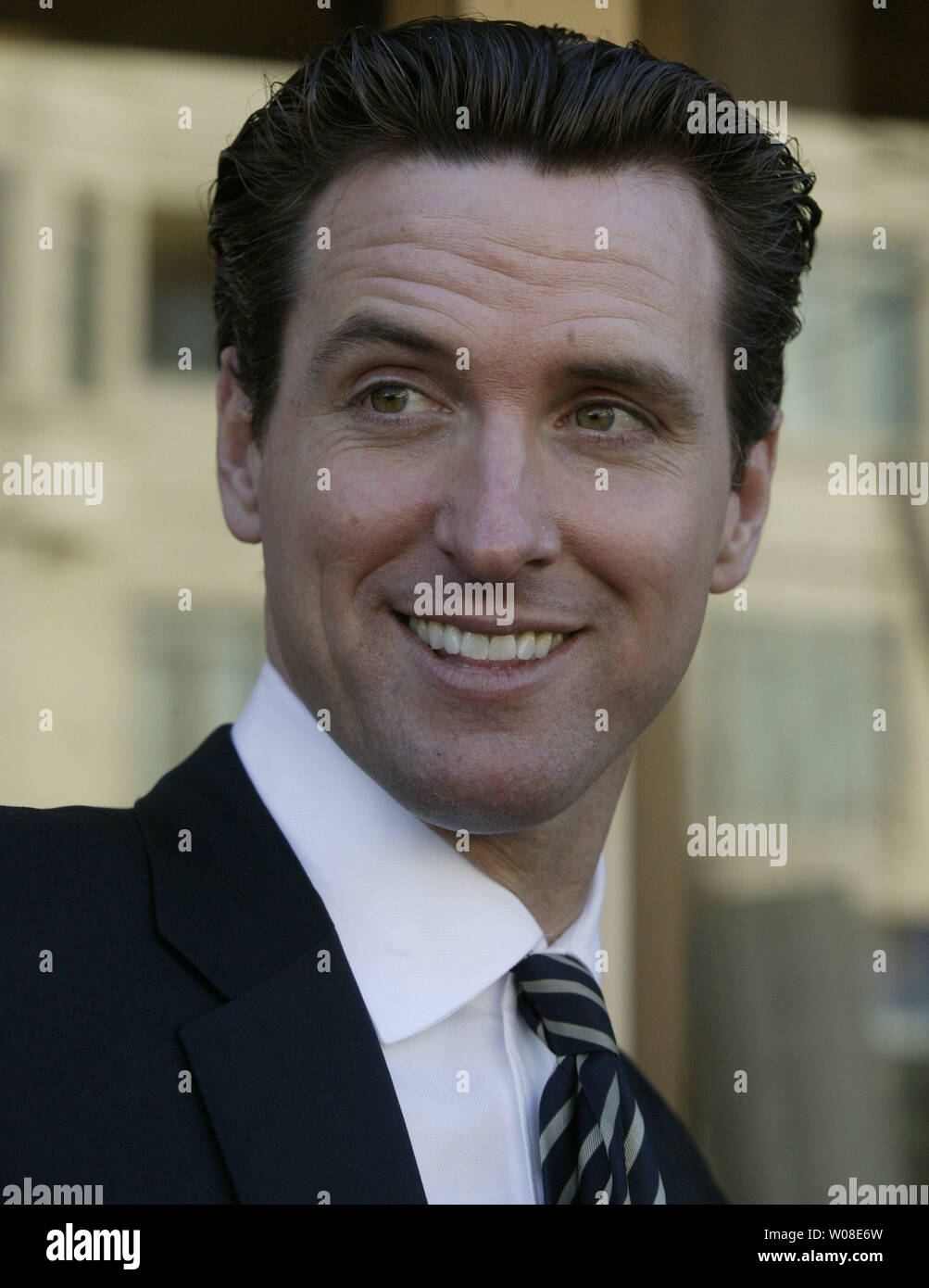 Gavin newsom smiles hi-res stock photography and images - Alamy