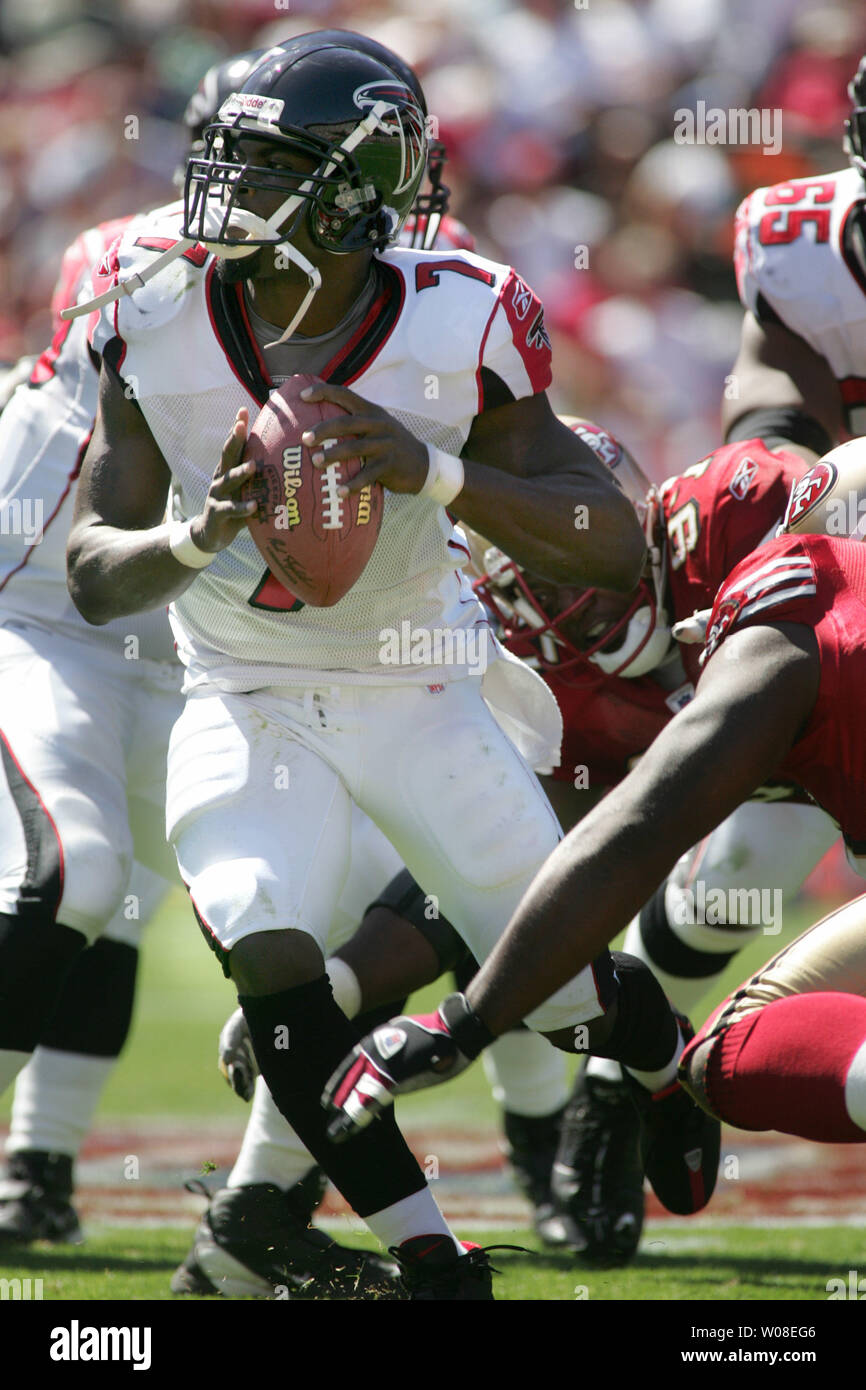 Michael vick atlanta falcons hi-res stock photography and images - Alamy