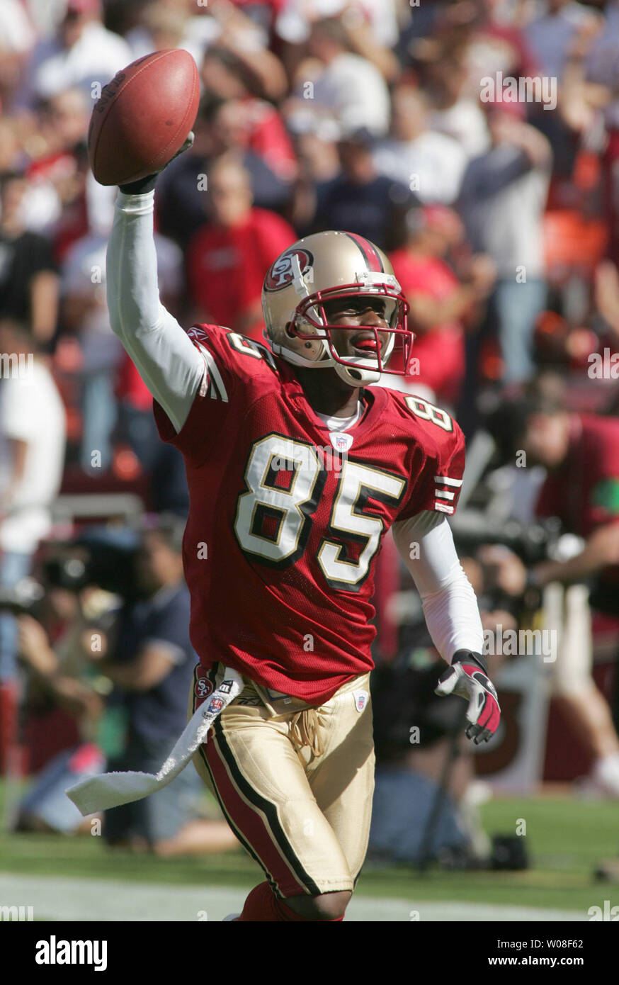 San Francisco 49ers' WR Brandon Lloyd (85) celebrates a touchdown pass ...