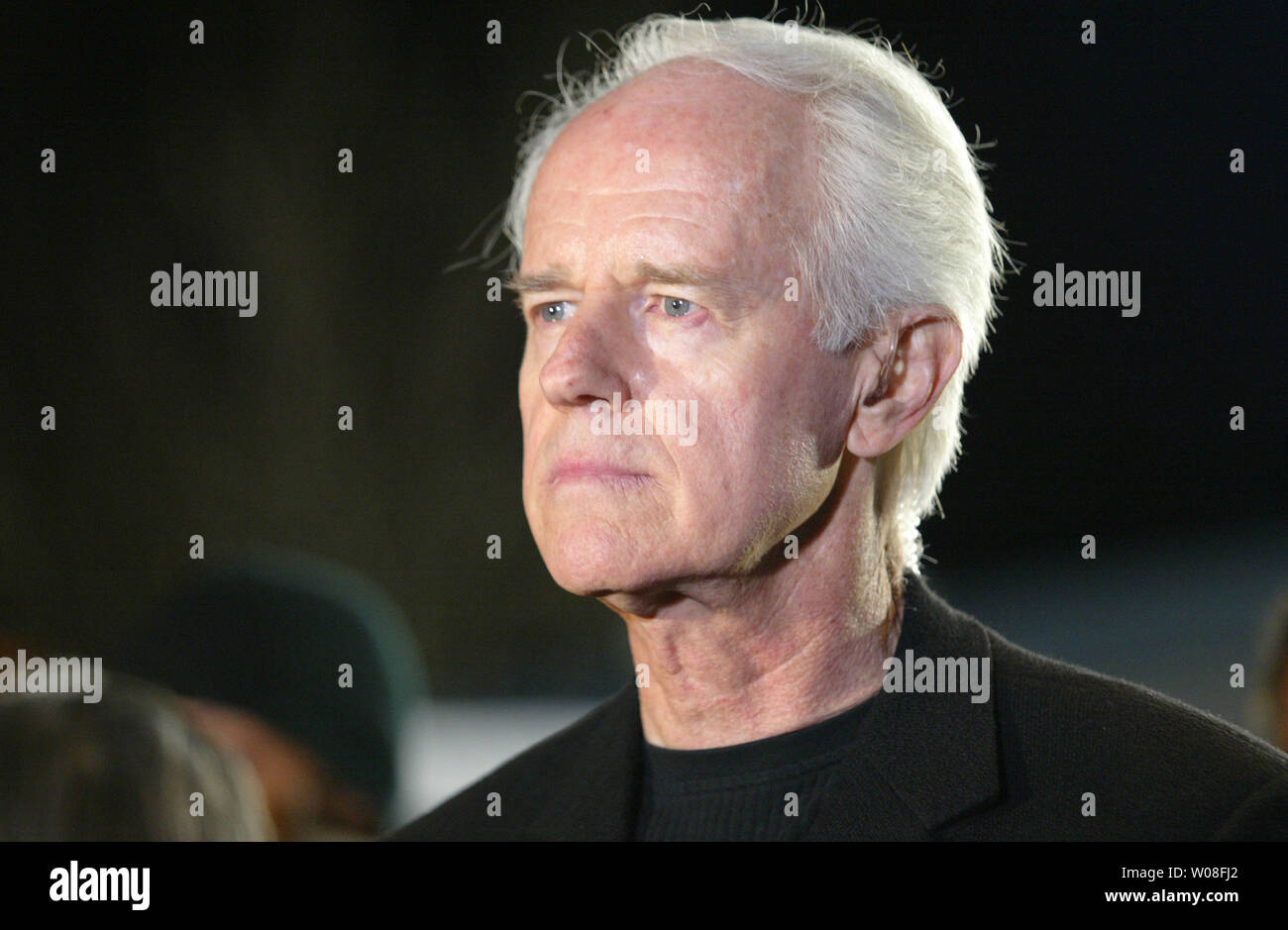 Mike farrell hi-res stock photography and images - Alamy