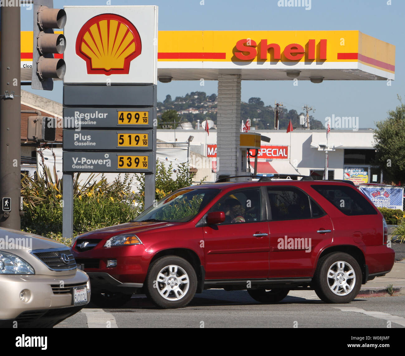 Motorists pass hi-res stock photography and images - Alamy