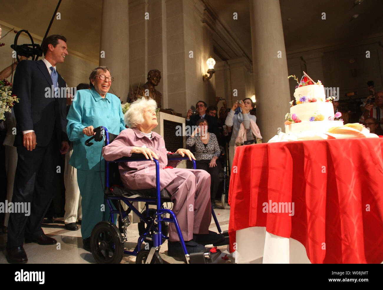 Del martin phyllis lyon hi-res stock photography and images - Alamy