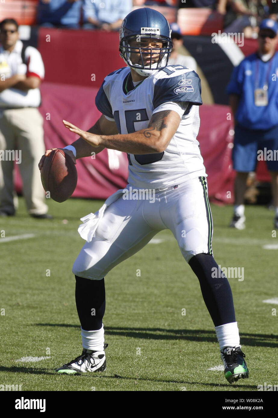 Seattle Seahawks QB Seneca Wallace (15) looks to pass against the San ...