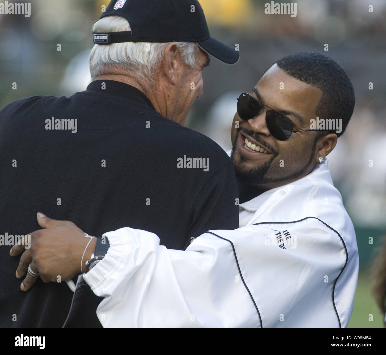 Ice cube rapper hi-res stock photography and images - Alamy