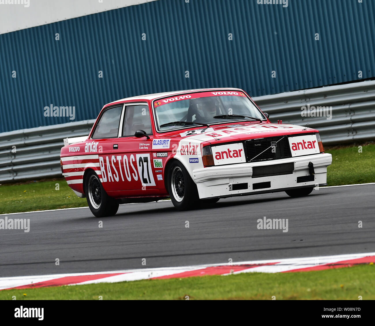 Phil Perryman, John Joung, Volvo 242 Turbo, Historic Touring Car ...
