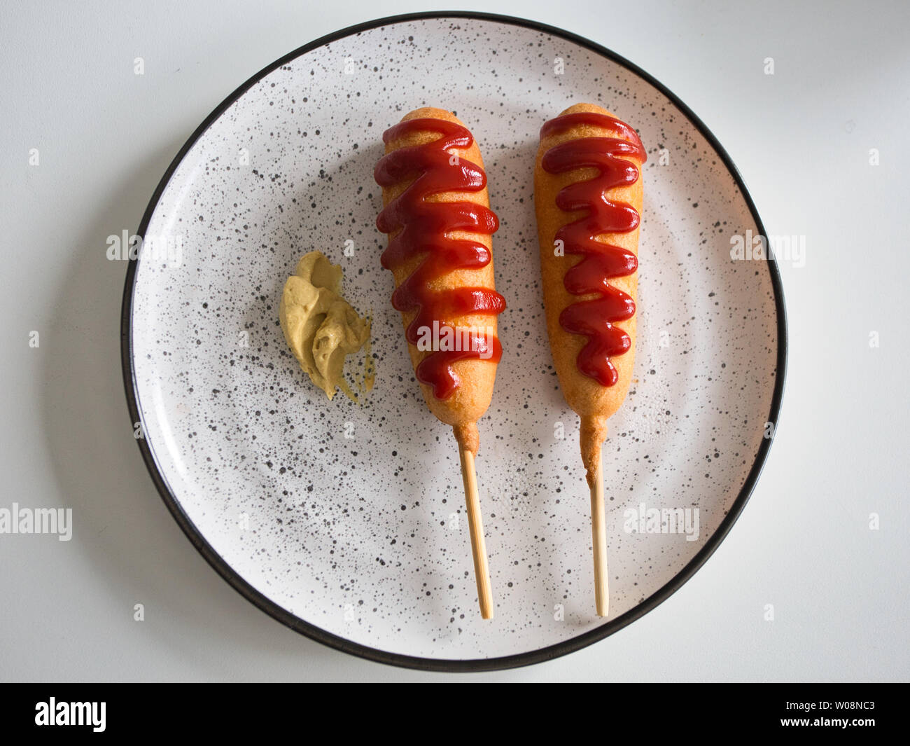 Two corn hi-res stock photography and images - Alamy