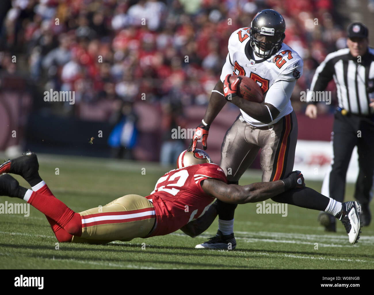 Patrick Willis Tackle