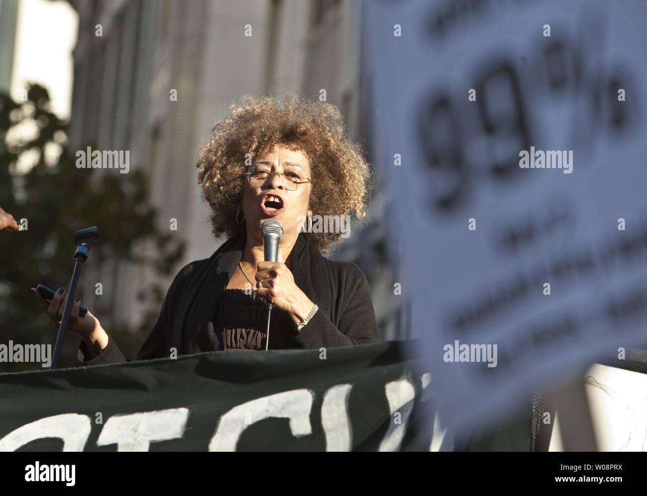 Angela davis hi-res stock photography and images - Alamy